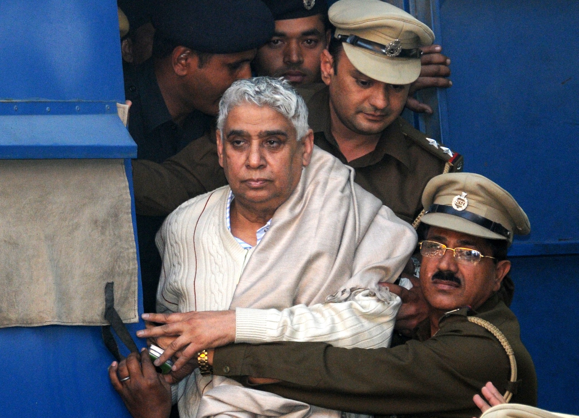 बाबा रामपाल हत्या के मामले में दोषी करार, सजा पर फैसला 16-17 अक्टूबर को