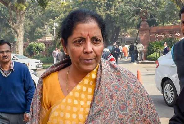 चुनाव आचार संहिता लागू होते ही रक्षा मंत्री सीतारमण के साथ कुछ ऐसा हुआ