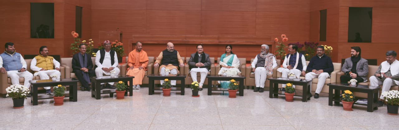 उत्तर प्रदेश में भाजपा का अपना दल और निषाद पार्टी के साथ गठबंधन का किया ...