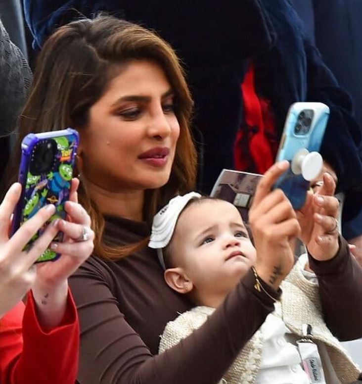 पहली बार कैमरे में कैद हुए प्रियंका-निक की लाडली मालती मैरी